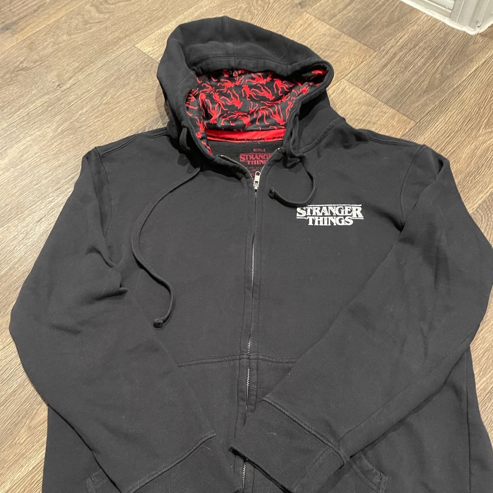 Rare Pop Up Store Exclusive Stranger Things Zip Up - Gem